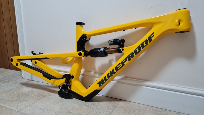 2022 *PRICE DROP* Nukeproof Mega 297 Medium frame and shock For Sale