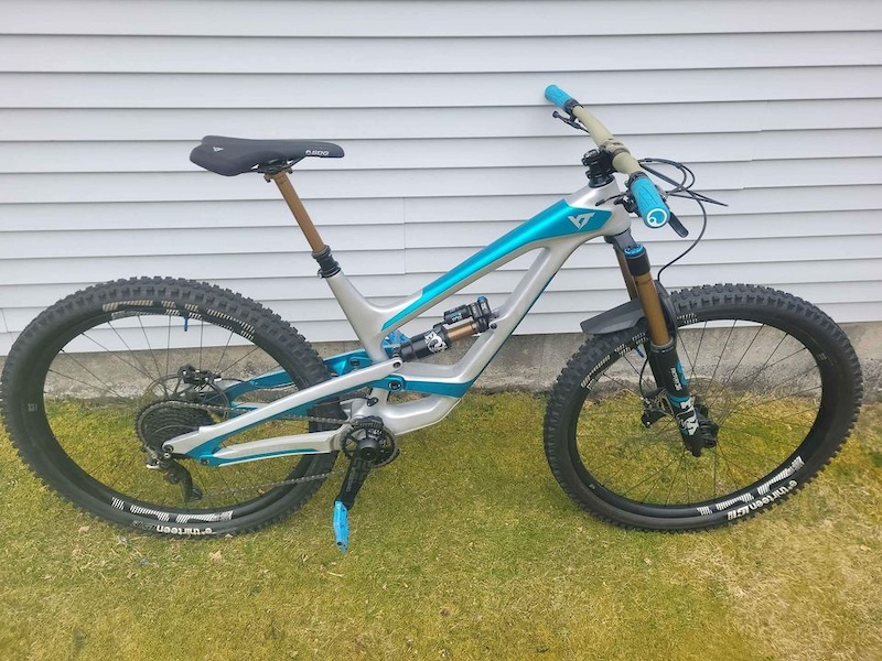 2019 YT Capra Pro Race CF For Sale