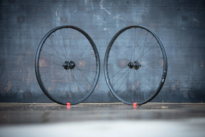 Testing Reserve’s 30|SL and 30|HD Wheels Head-to-Head - Pinkbike