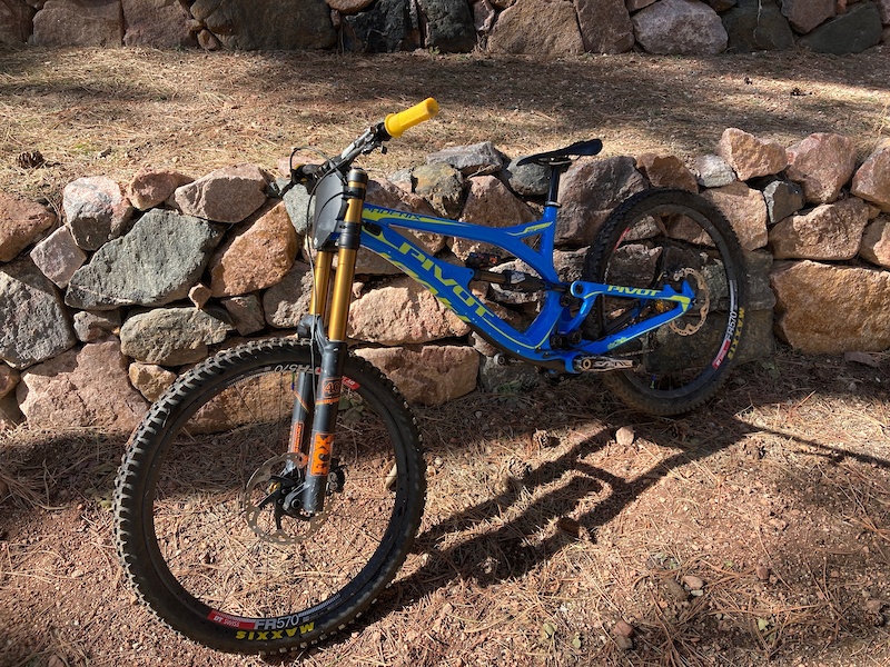 2017 Pivot Phoenix For Sale