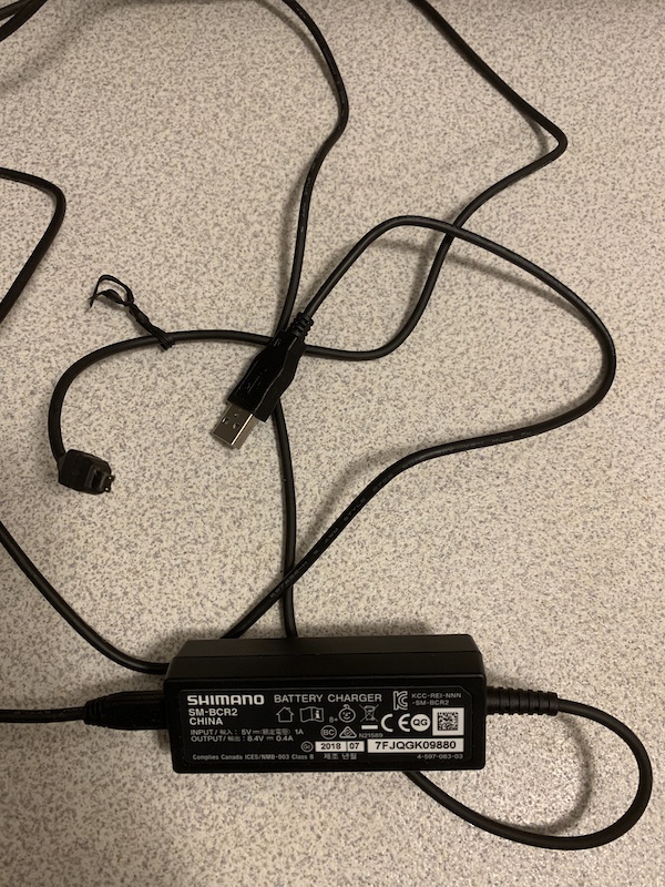 DI2 charger and cables For Sale