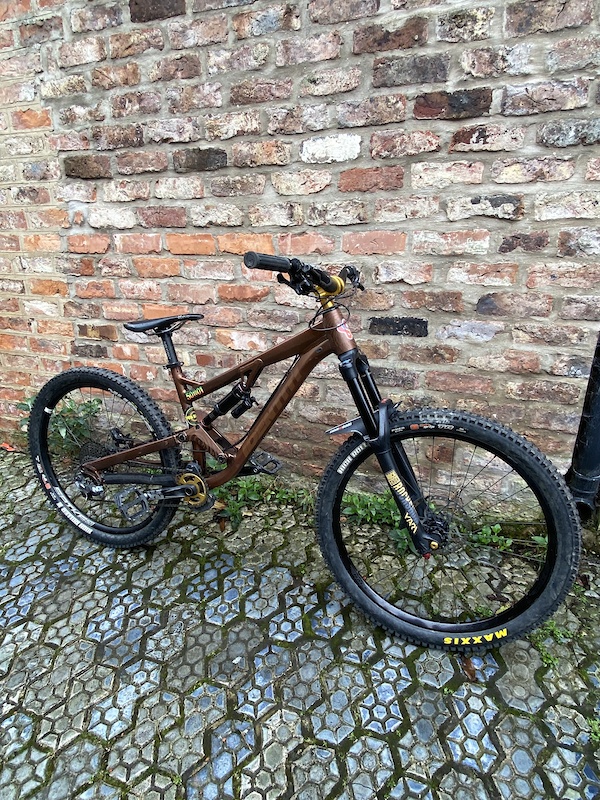 2021 Identiti mettle, size medium For Sale