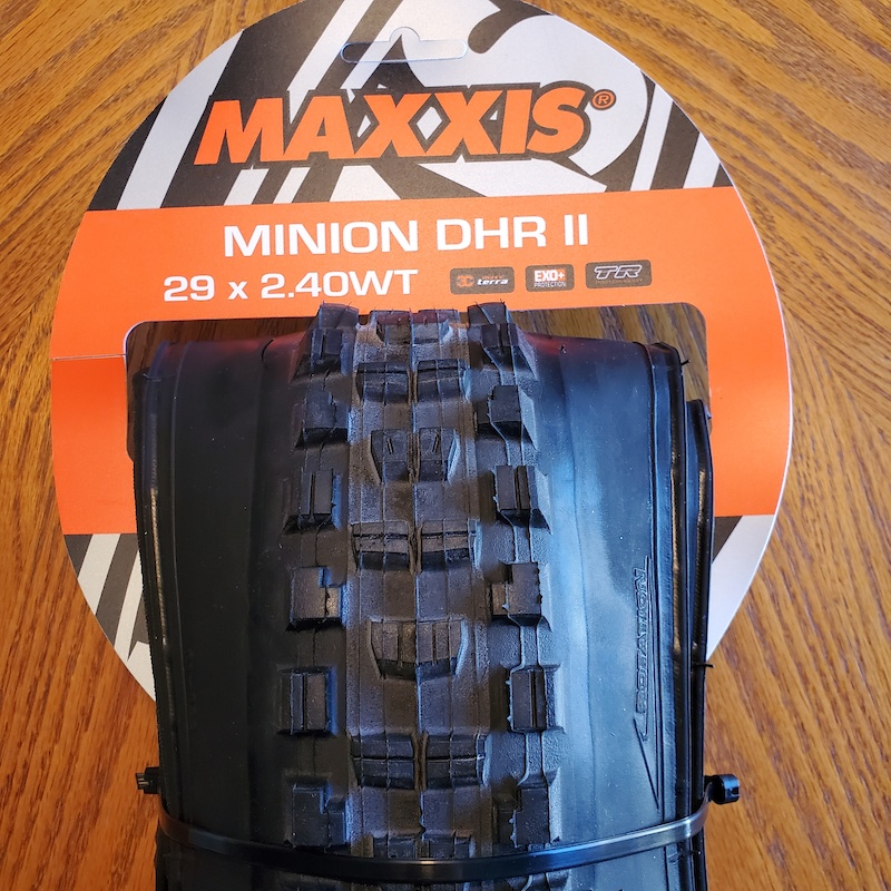 2022 Maxxis Minion DHR II 29x2.4WT For Sale