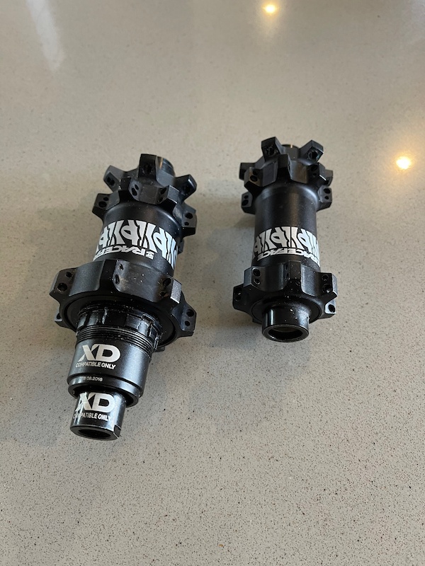 2018 Raceface straight-pull 28h Boost hubs For Sale