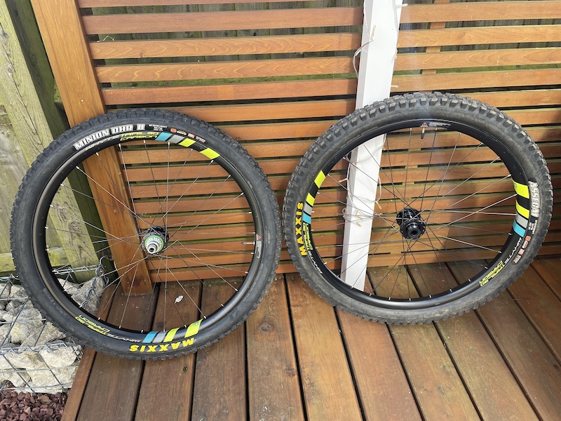 2020 Hope pro 4 on Whyte carbon rims with tyres For Sale