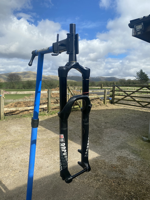 2019 rockshox yari 160mm 29" For Sale