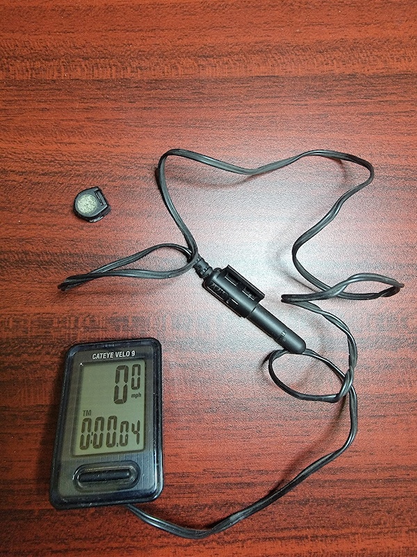 2012 CAT EYE Velo 9 Wired Bike Computer FREE SHIPPING For Sale