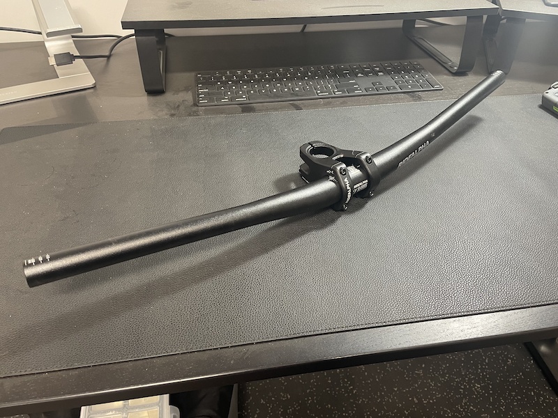 2021 Rde Alpha handlebars 640mm wide For Sale