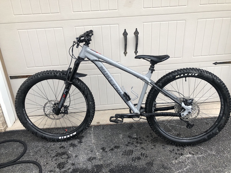 2021 Nukeproof Scout comp medium For Sale
