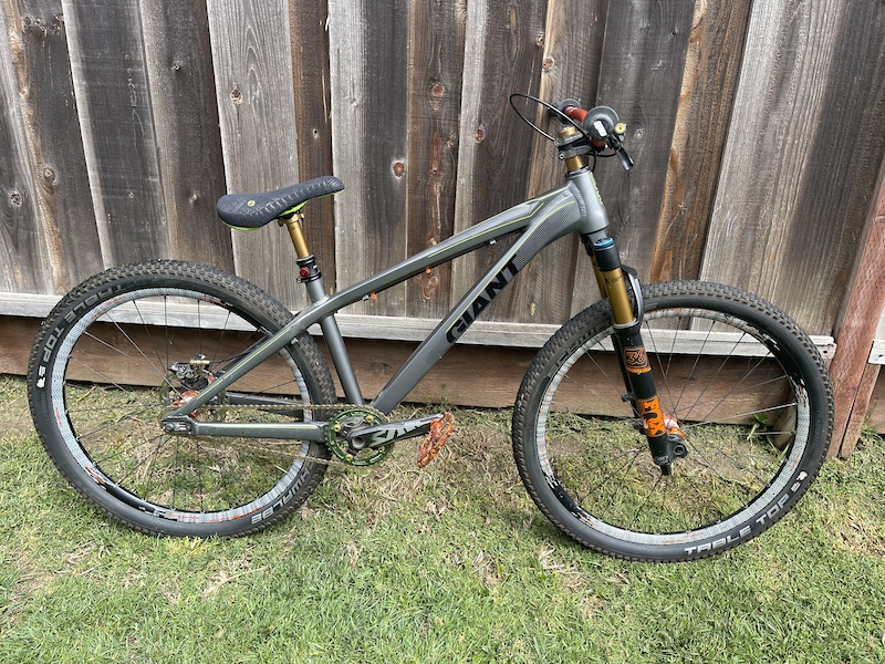 Giant STP Fox 831 shimano saint race face atlas For Sale