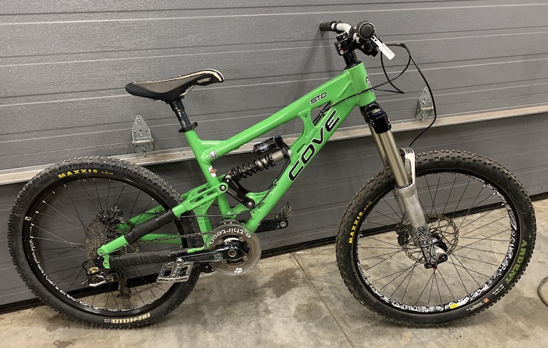 2009 -2910- Cove STD Bike Green 17" Totem Saint For Sale