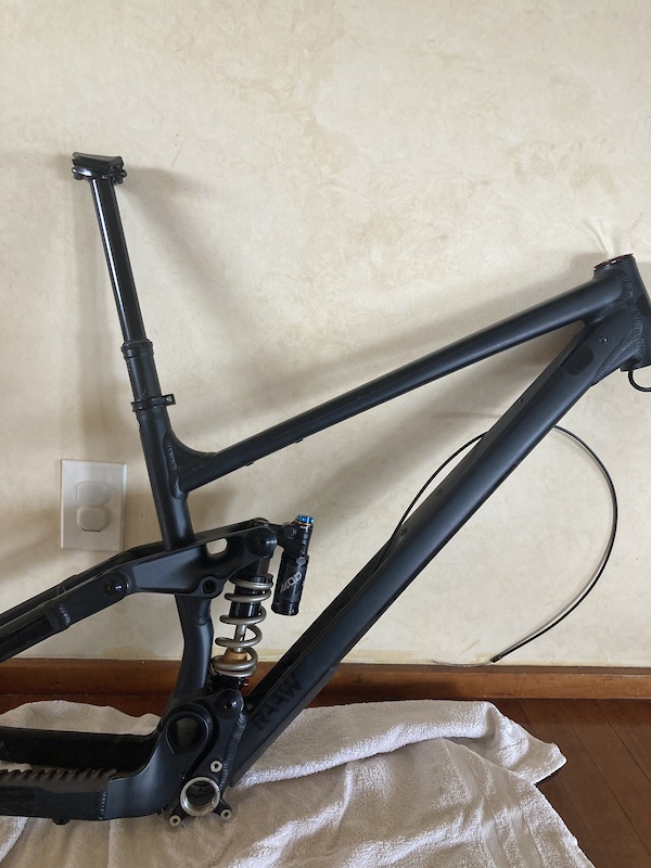 2022 RAAW Jibb Large Matte black For Sale