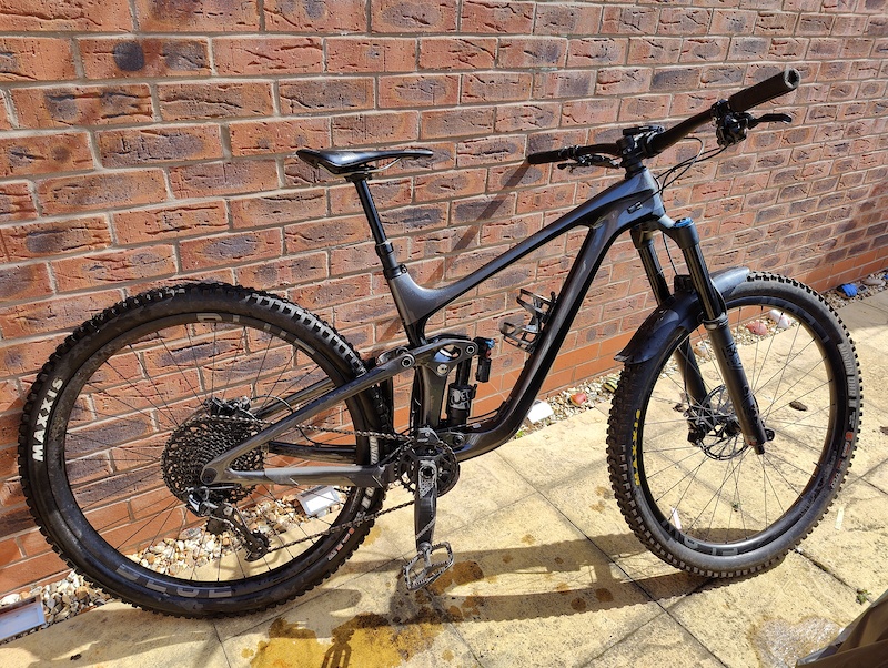 2020 Giant Reign Pro 1 29er Medium Full Carbon inc Wheels For Sale