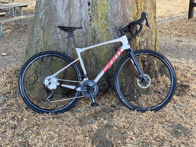 2020 Giant revolt advanced 2 gravel bike For Sale