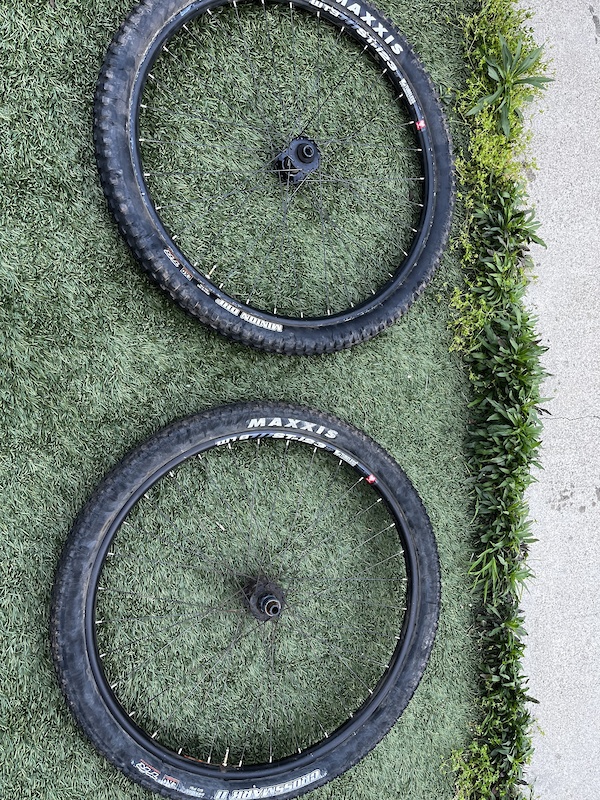 2018 WTB STP i23 29er wheelset with Maxxis tires For Sale