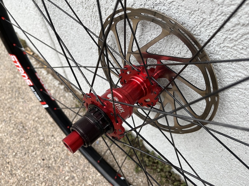2020 Stans Flow MK3 Rims with Onyx Vesper Hubs For Sale