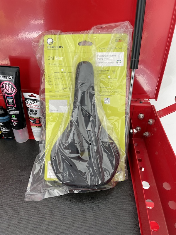 2022 NEW Ergon SM Comp Saddle For Sale