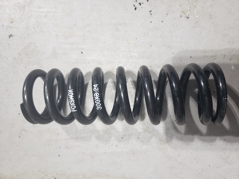 DHX5.0 FOX COIL SPRING 300x3.24 For Sale