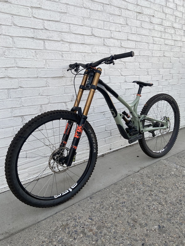 2021 Commencal Supreme team addition, custom build For Sale