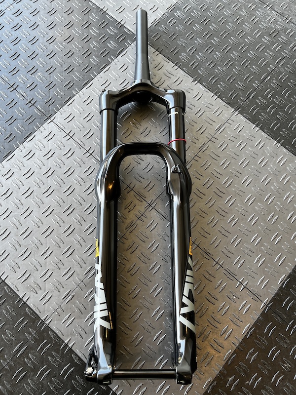 2021 New Rockshox Lyric Select Fork For Sale