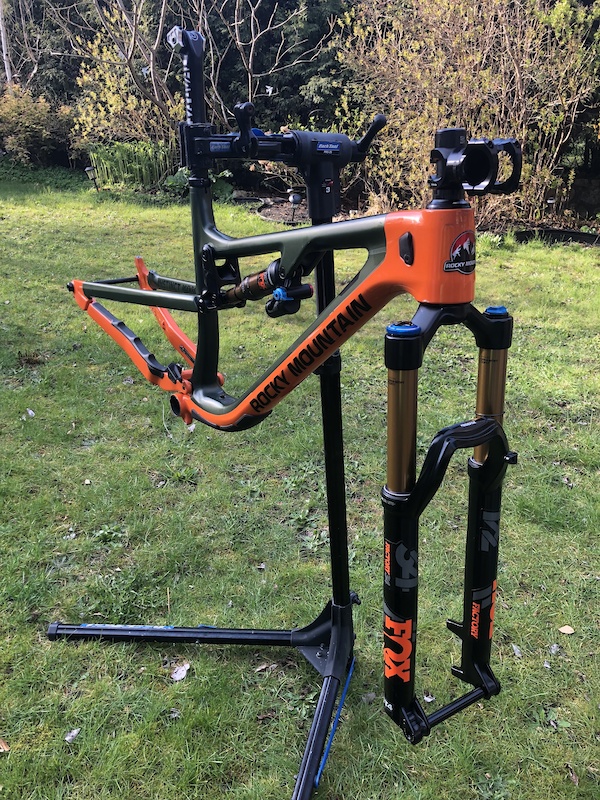 2019 Rocky Mountain Instinct Frame Med. with 140mm Fox 34 For Sale