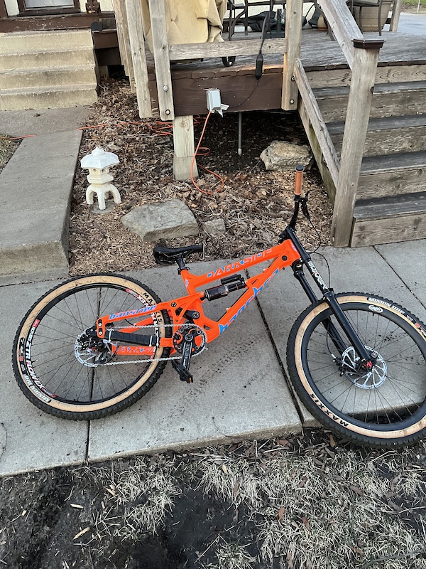 2016 Banshee darkside size medium For Sale