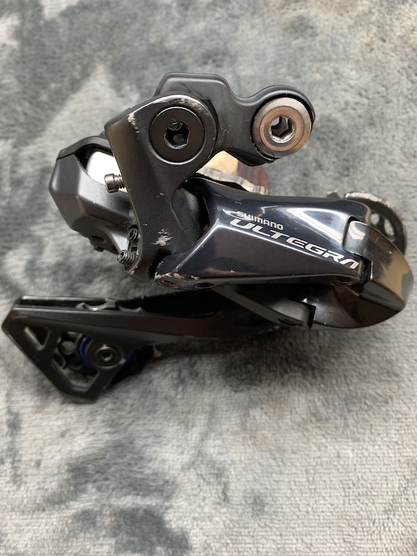 2021 Shimano Ultegra RD-R8050 Di2 Rear Derailleur For Sale