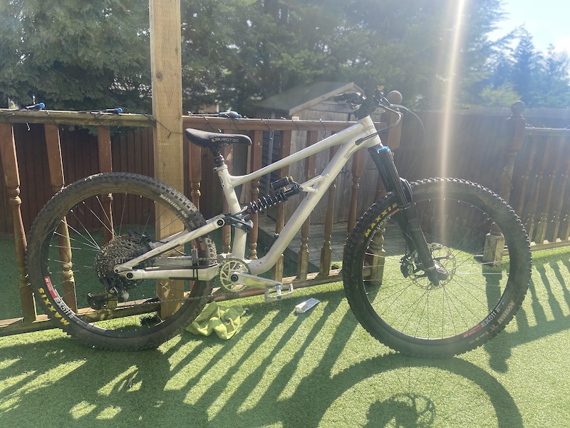 2021 Specialized status 160 s3 frameset+ fork and wheels For Sale