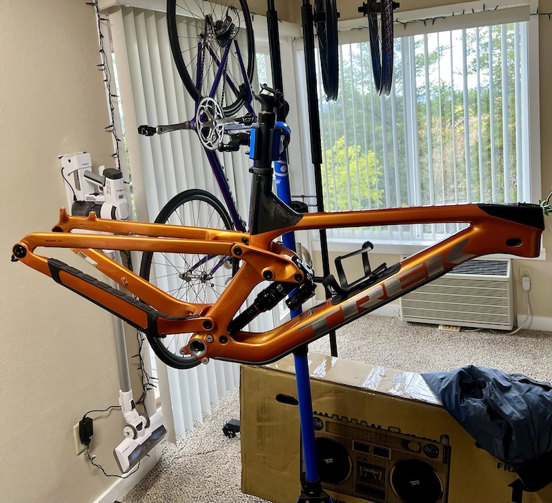 2021 Trek Slash M/L Frameset For Sale