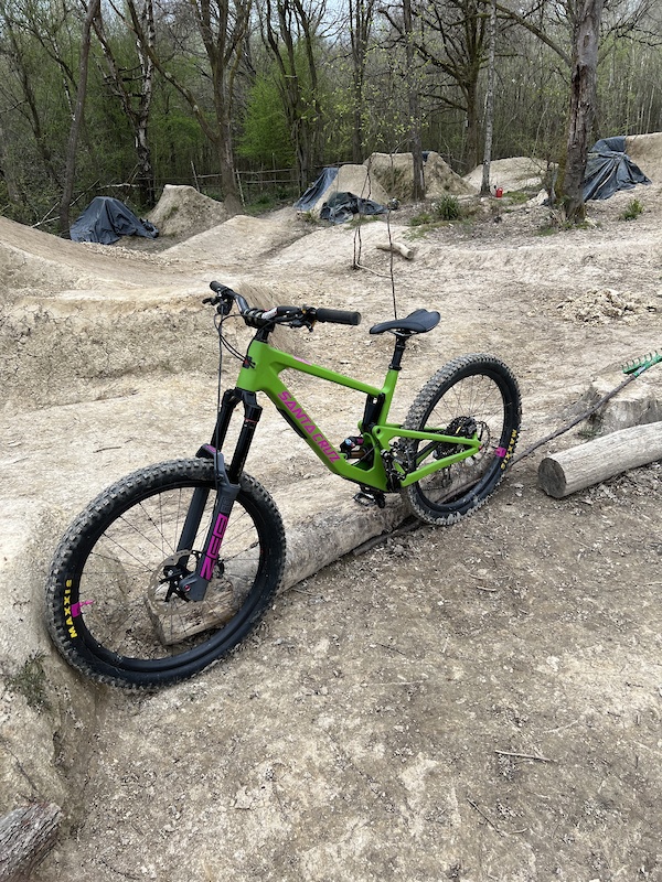 2021 Santa Cruz nomad v5 For Sale