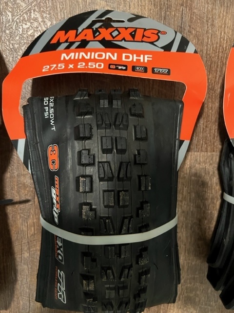 2022 Maxxis Minion DHF 27.5x2.5 TR For Sale