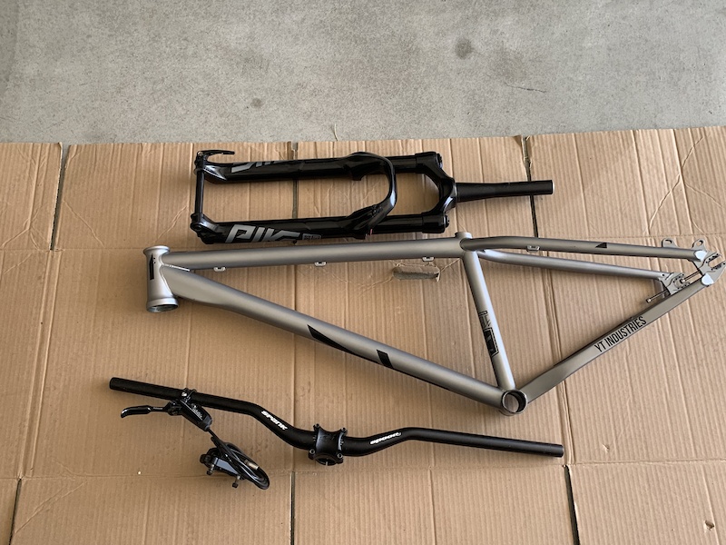 2020 YT Dirt Love Frame Silver Rare For Sale