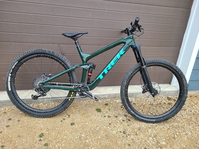 2019 Trek Slash 9.8 with upgrades and extras! For Sale
