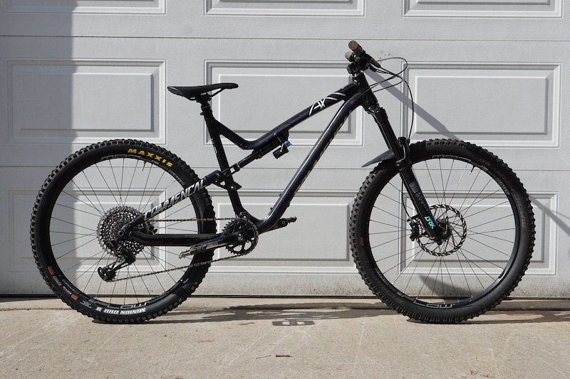 2018 Commencal Meta am (L) custom build with extras For Sale