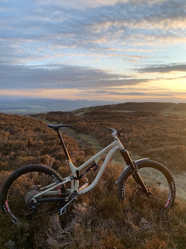 2021 Saracen Ariel 80 Pro size large For Sale