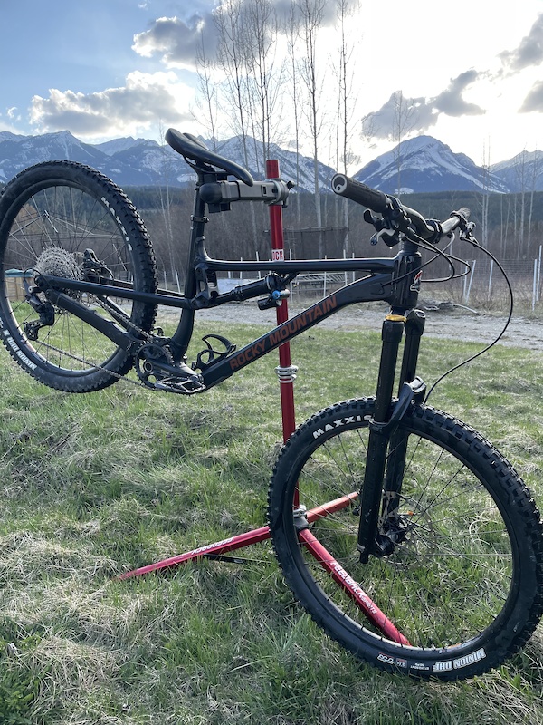 2021 Rocky Mountain Altitude A30 For Sale