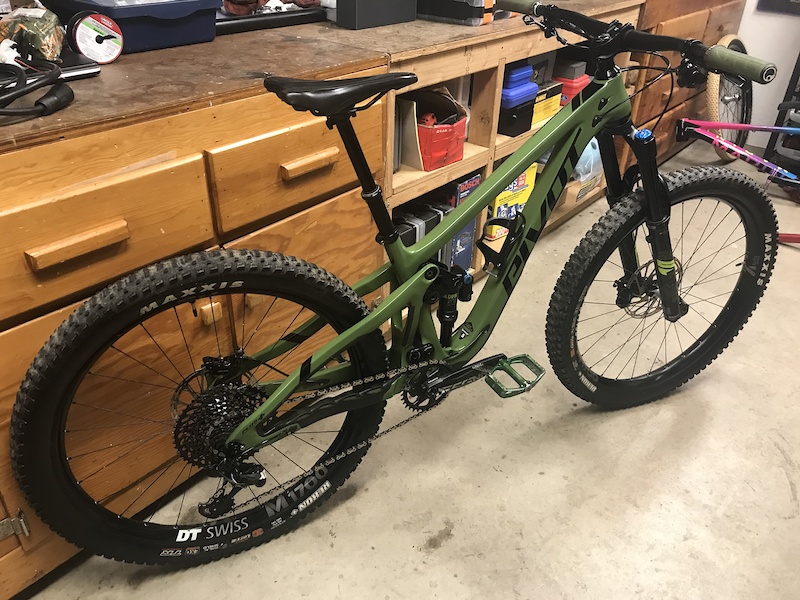 2021 pivot switch blade size small 27.5 For Sale