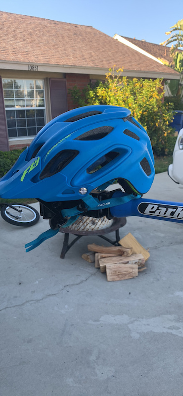 Fly racing mtb helmet For Sale