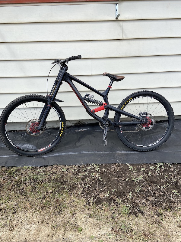 2018 Commencal Furious DH large For Sale
