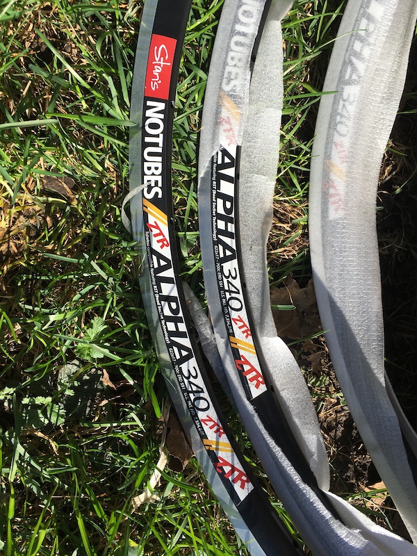 Stan’s Notubes Alpha 340 rims For Sale