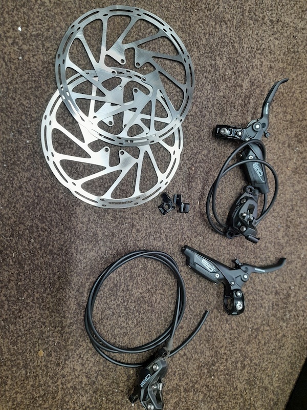 2022 Sram G2 RS Brakes. For Sale
