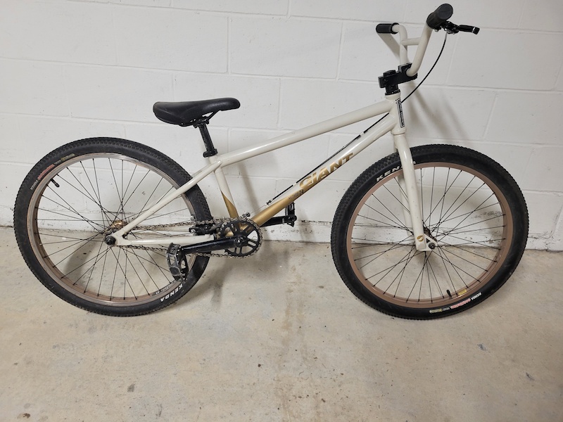 2008 Giant method 24 For Sale