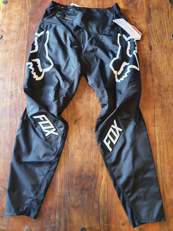 NEW Fox Demo pants (size 30) For Sale