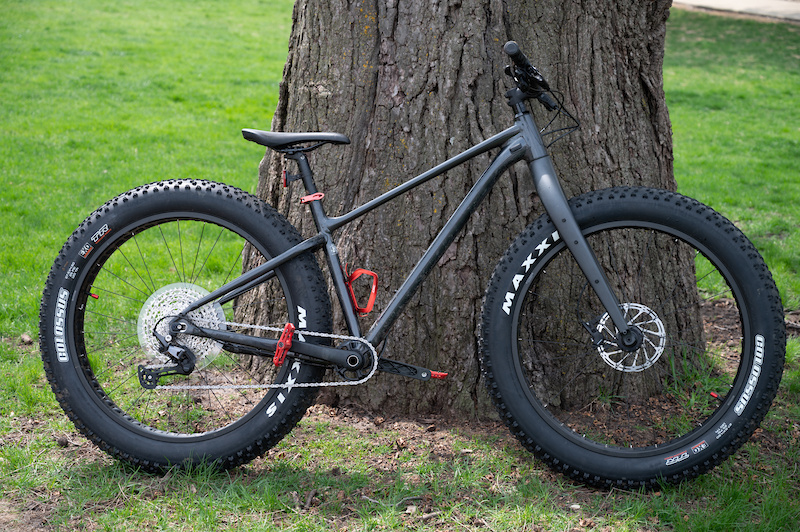 2021 Giant Yukon 2 - Medium Fat Bike - Excellent Condition For Sale