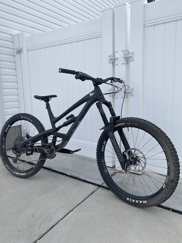 2021 YT Capra AL Large Frame 27.5 For Sale