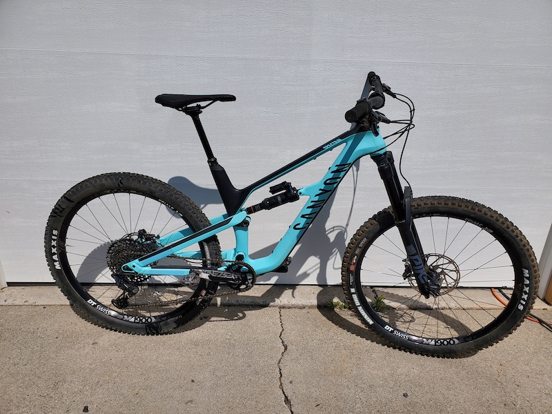 2020 Brand New - Canyon Spectral 7.0 CF - Side Medium For Sale