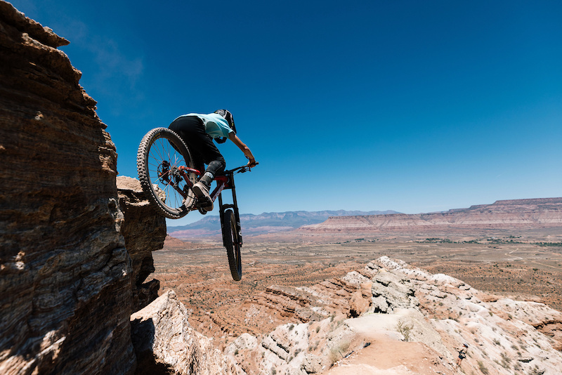 [Not Paywalled] Photo Gallery: Formation Wraps in Powerful Showing of ...