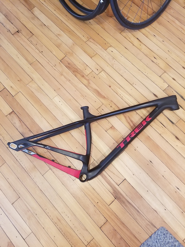 2020 Trek Stache - Carbon, Size Medium For Sale