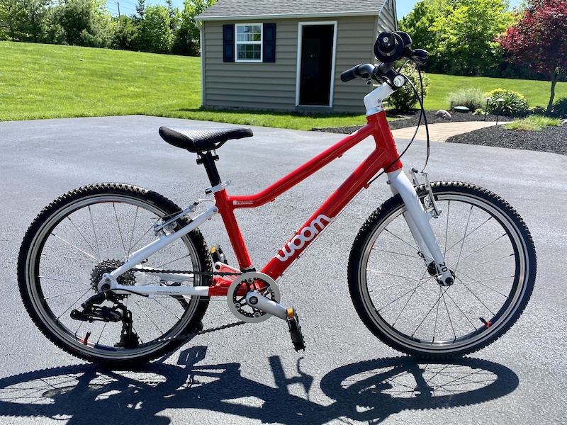 2019 Woom 4, 20" wheels, red, 8 speed For Sale