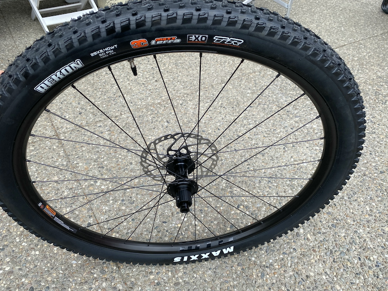 2022 WTB RF 29" Wheelset For Sale
